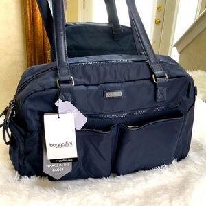 Baggallini | Bags | New Baggallini Fifth Avenue Weekender Carry Handle ...